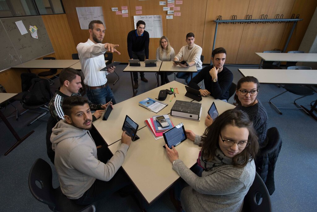 Meslek yüksekokulu Kaufmännische Schule Göppingen, Goppingen, foto
