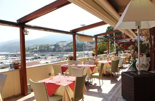 Restoran Ristorante Il Nuovo Gabbiano, Sardunya, foto