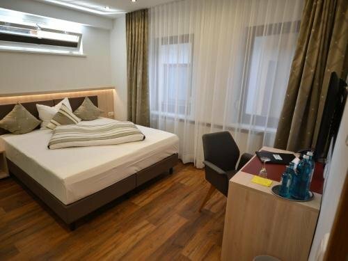 Otel Hotel-Gasthof Weisses Ross, Bavyera, foto