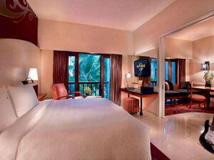 Hard Rock Hotel Bali (Bali, Denpasar, jalan Pantai Kuta), otel  Bali'den