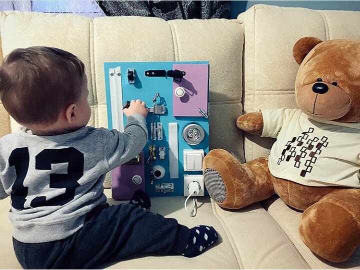 Çocuk oyunları ve oyuncakları Krugozor Land, Noginsk, foto