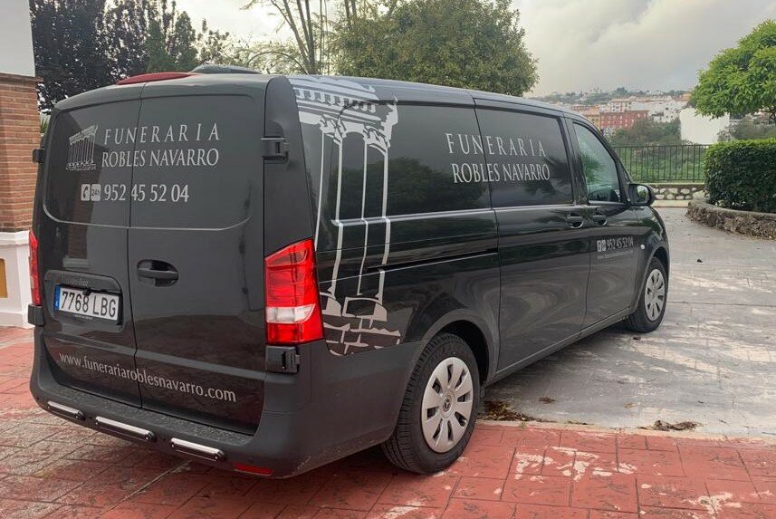Cenaze hizmetleri Funeraria Robles Navarro - Coín, Endülüs, foto