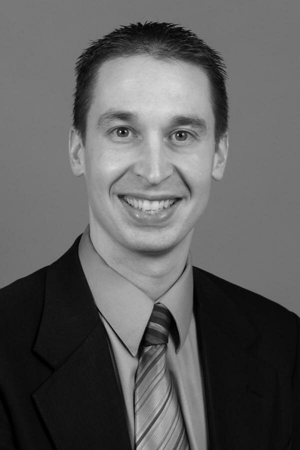 Yatırım fonu firmaları Edward Jones - Financial Advisor: Bob Knapp, Aams™, Michigan Eyaleti, foto