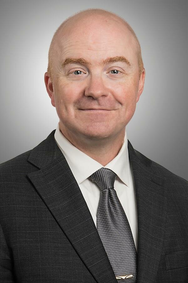 Yatırım fonu firmaları Edward Jones - Financial Advisor: Michael J Curtin, Regina, foto