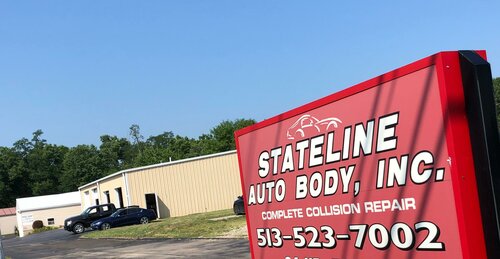 Oto kaporta Stateline Auto Body Inc, Oxford, foto