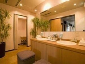 Capsule Cabin Petit Nagoya - Men Only (Aichi Prefecture, Nagoya, Sakura-dori Line, Nagoya metro station), otel  Nagoya'dan