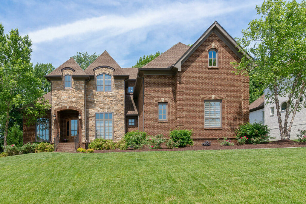 Emlak ofisi Mary J Brown Realtor - Re/max Fine Homes, Franklin, foto