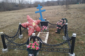 Братская могила 1942 г. (Ryazan municipal district, Semyonovskoye selskoye poseleniye, selo Pushchino), anıt, heykel  Riazanskaya oblastından