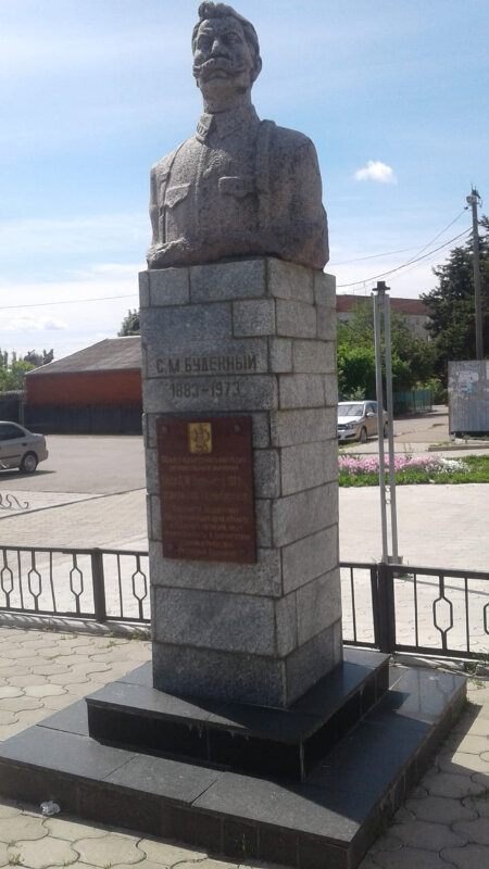 Anıt, heykel С.М. Будённый, Krasnodarski krayı, foto