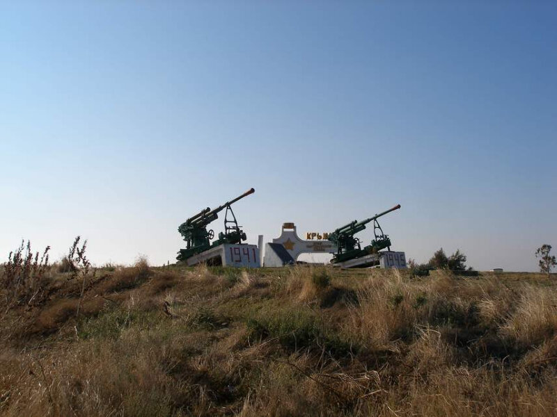 Anıt, heykel Защитникам Крыма, Kırım Cumhuriyeti, foto