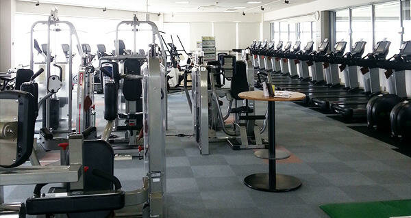 Fitness kulüpleri コナミスポーツクラブ 豊橋, Toyohaşi, foto