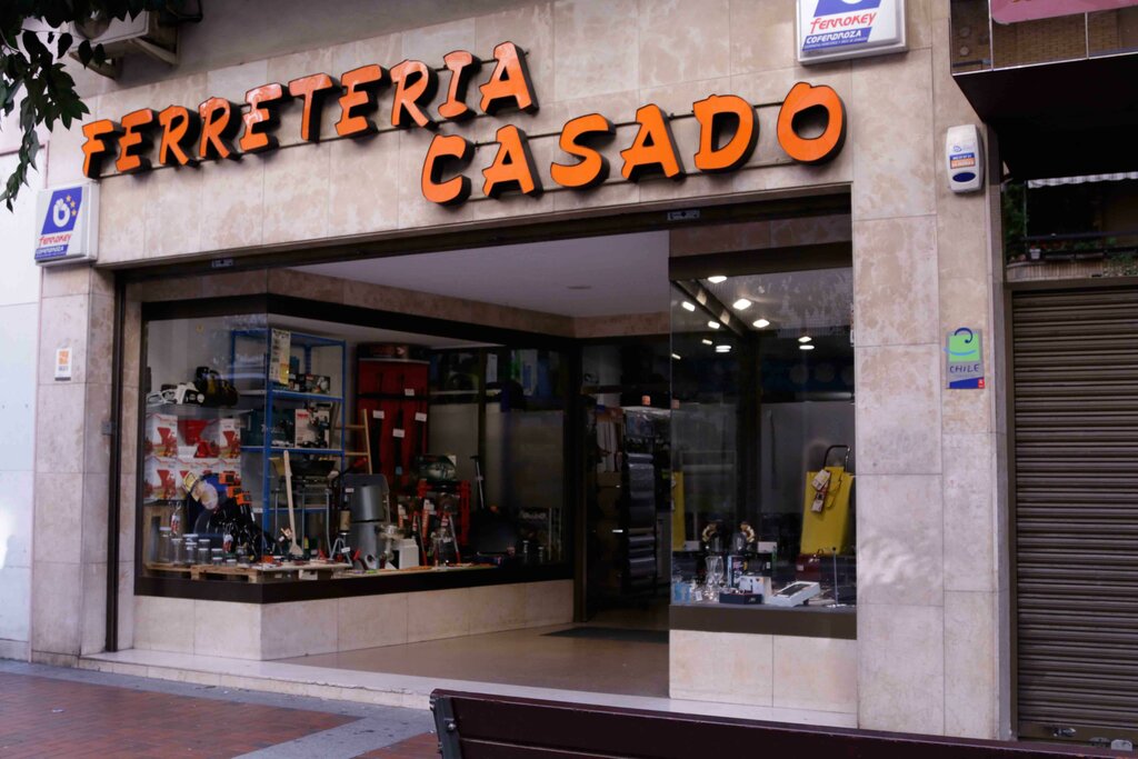 Banyo ve klozet mağazaları Ferreteria Casado, Logrono, foto
