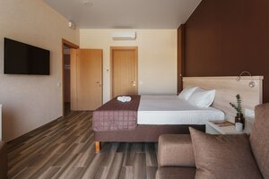 Hotel Aquapark Zatoka (Вокзальна вулиця No:68, селище міського типу Затока), otel  Odessa Bölgesi'nden