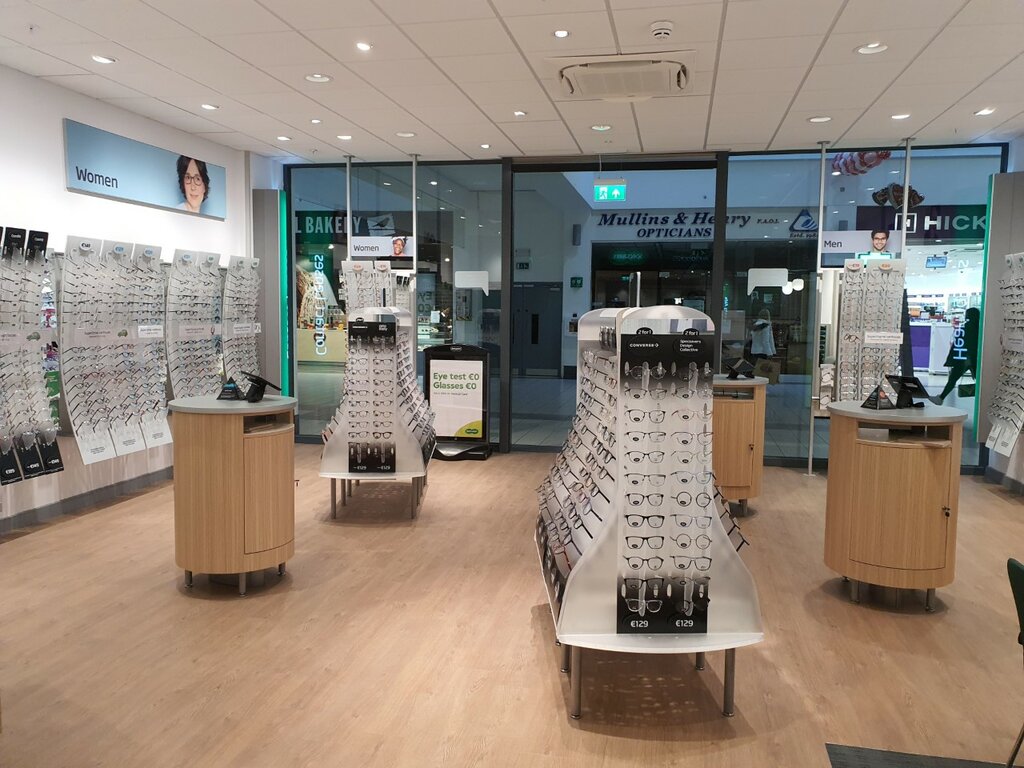 Giyim mağazası Specsavers Opticians & Audiologists - Maynooth, Dünya, foto
