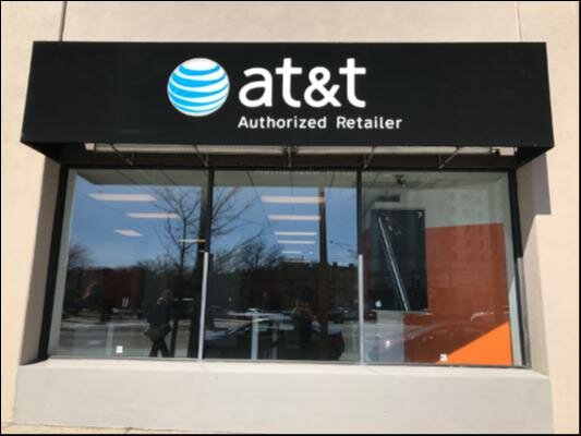 Cep telefonu ve aksesuarları satış mağazaları At&t Store, Boston, foto