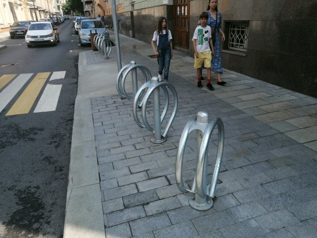 Bisiklet park yerleri Велопарковка, Moskova, foto