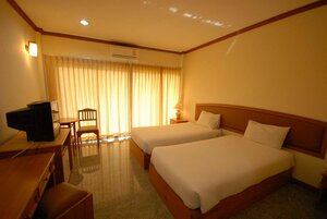 Oyo 859 Golden Land Hotel (Chiang Rai Province, Chiang Rai City), otel  Chiang Rai'den