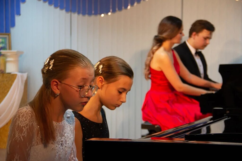 Kurs Детская школа искусств им. С. В. Рахманинова, Novy Urengoy, foto