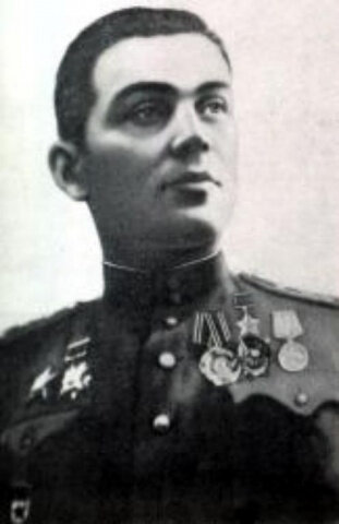 Anıt levhası, anıt taş Фомченкову Константину Фёдоровичу, Smolenskaya oblastı, foto