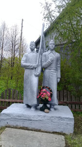 Павшим в годы Великой Отечественной войны (Kostroma Region, Kologrivskiy munitsipalny okrug, derevnya Bolshaya Chezhma, Nagornaya ulitsa), anıt, heykel  Kostromskaya oblastından