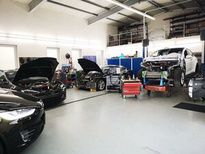 Rinas Lack & Karosserie Hänssler GmbH (Baden-Württemberg, Göppingen), otomobil servisi  Goppingen'dan