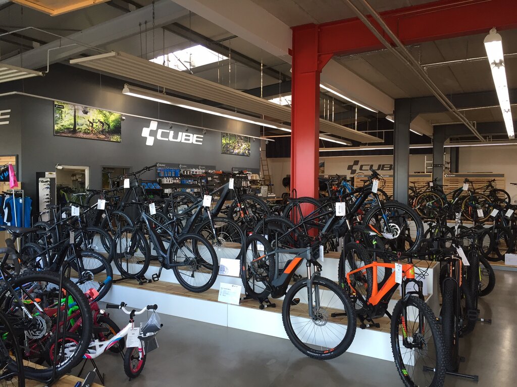 Bisiklet mağazaları Cube Store Weiden, Bavyera, foto