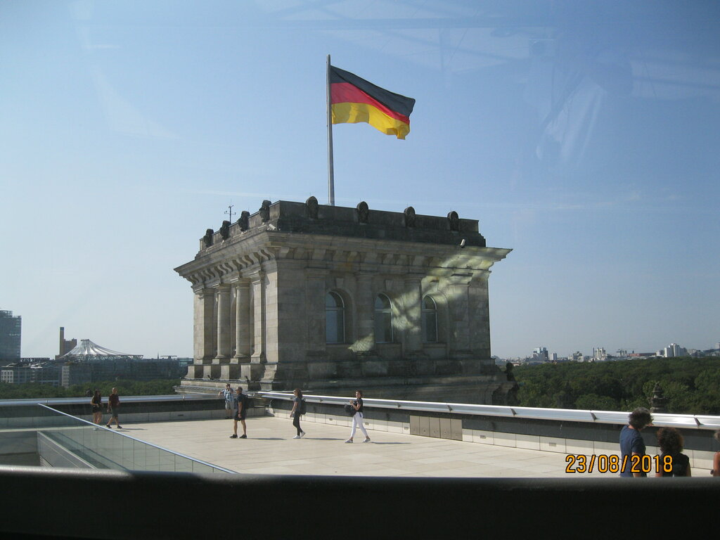 Seyir terası Anzeigeplattform, Berlin, foto