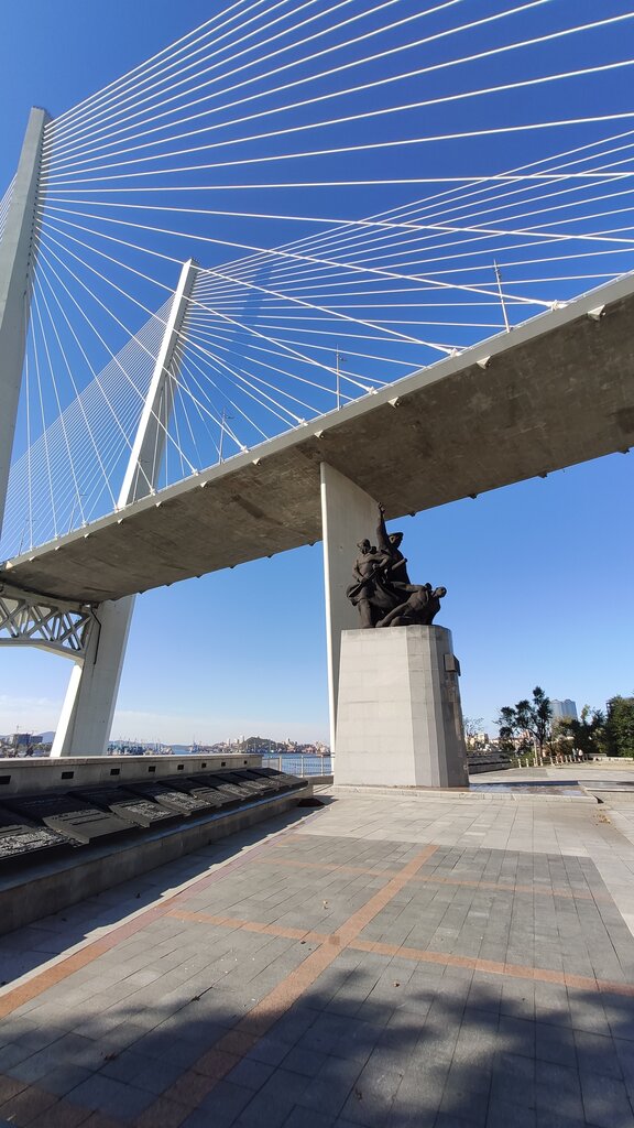 Alışveriş merkezleri Лазо, Vladivostok, foto