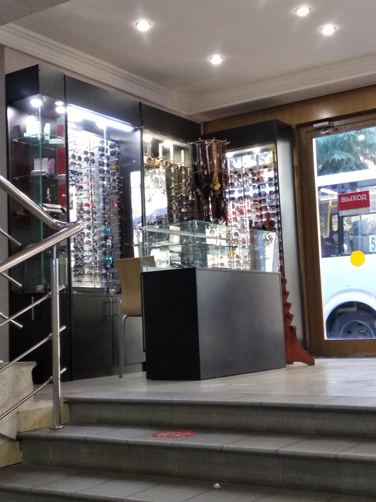 Saatçiler Magazin chasov, Soçi, foto