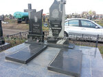Памятники (Transnistria, Bender, Kommunisticheskaya ulitsa), cenaze hizmetleri  Bender'den