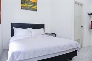 Oyo 91035 De Ritz Residence (East Java, Surabaya City, Сity of Surabaya, Jalan Pacar), otel  Surabaya'dan