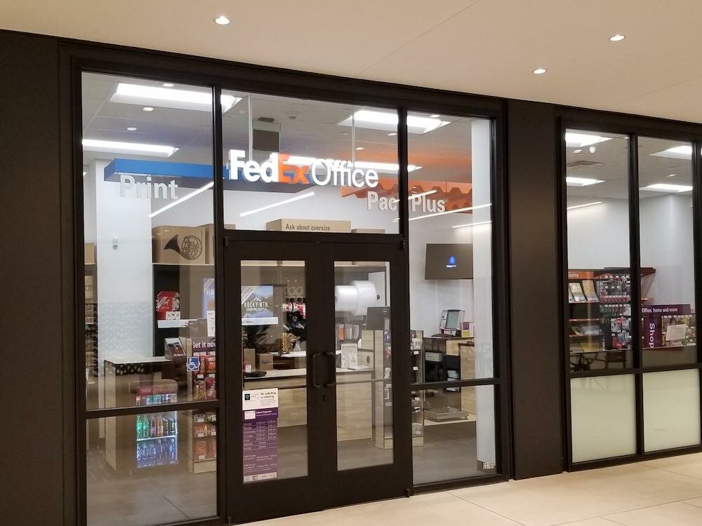 Fotokopi dükkanları FedEx Office Print & Ship Center, Los Angeles, foto