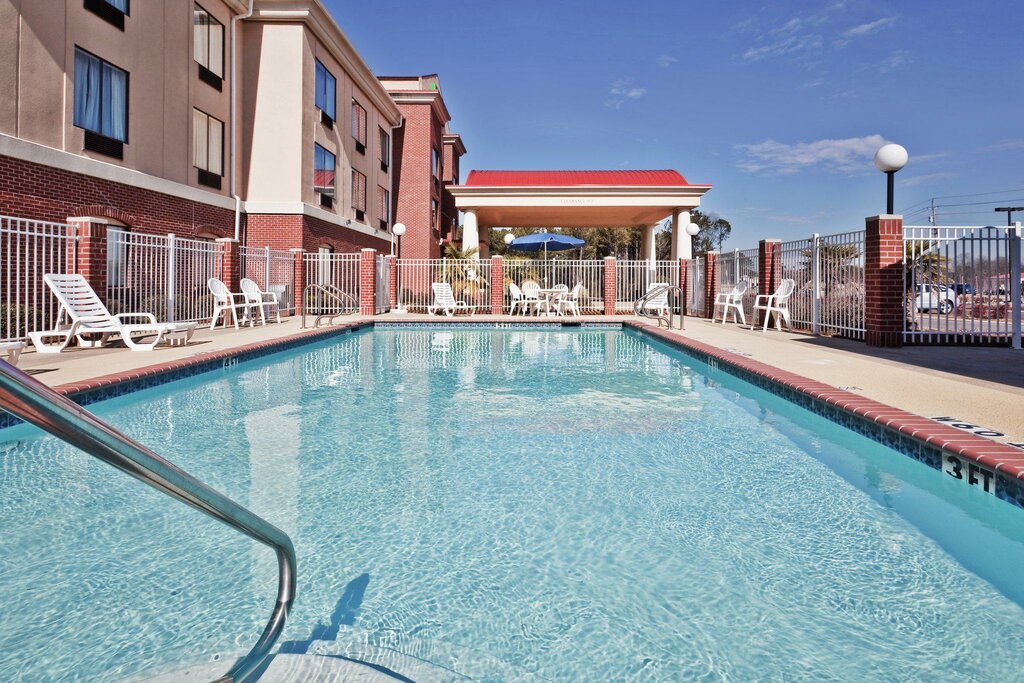 Otel Holiday Inn Express & Suites Forest, Missisippi Eyaleti, foto