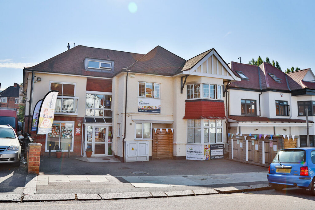Ortaokul Bright Horizons Hendon Day Nursery and Preschool, Londra, foto
