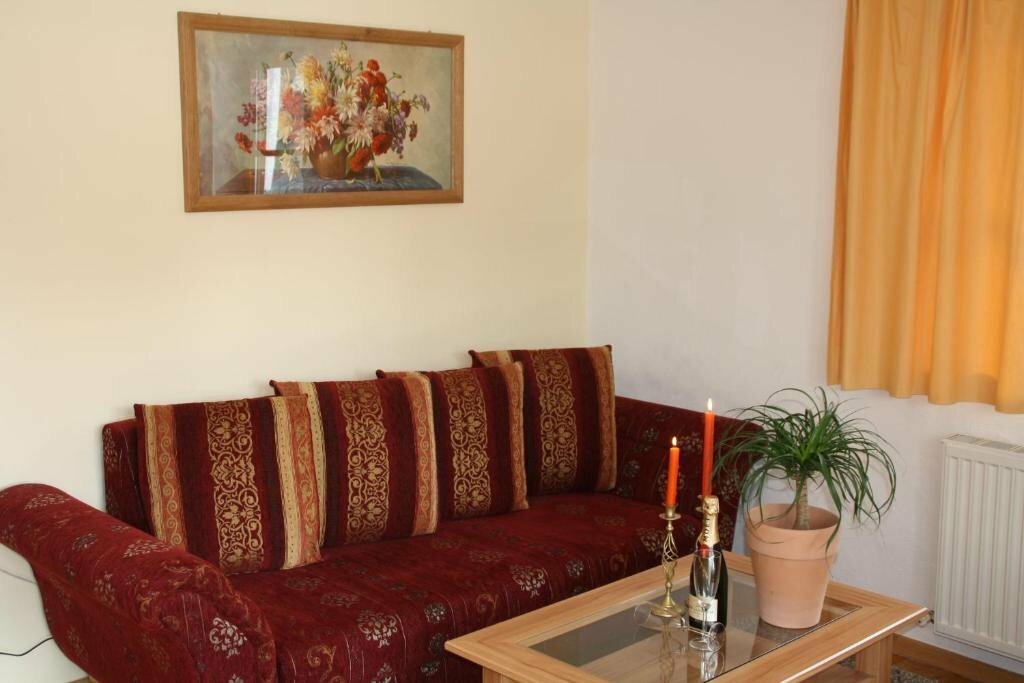 Otel Haus Monika, Tirol, foto