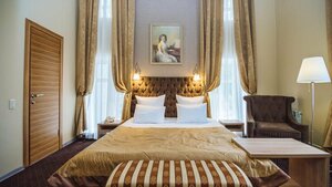 Paradnaya (Chelyuskintsev Square No:14), otel  Yaroslavl'dan
