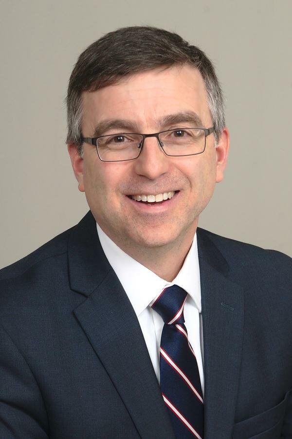 Yatırım fonu firmaları Edward Jones - Financial Advisor: Robert S Richardson, New York Eyaleti, foto
