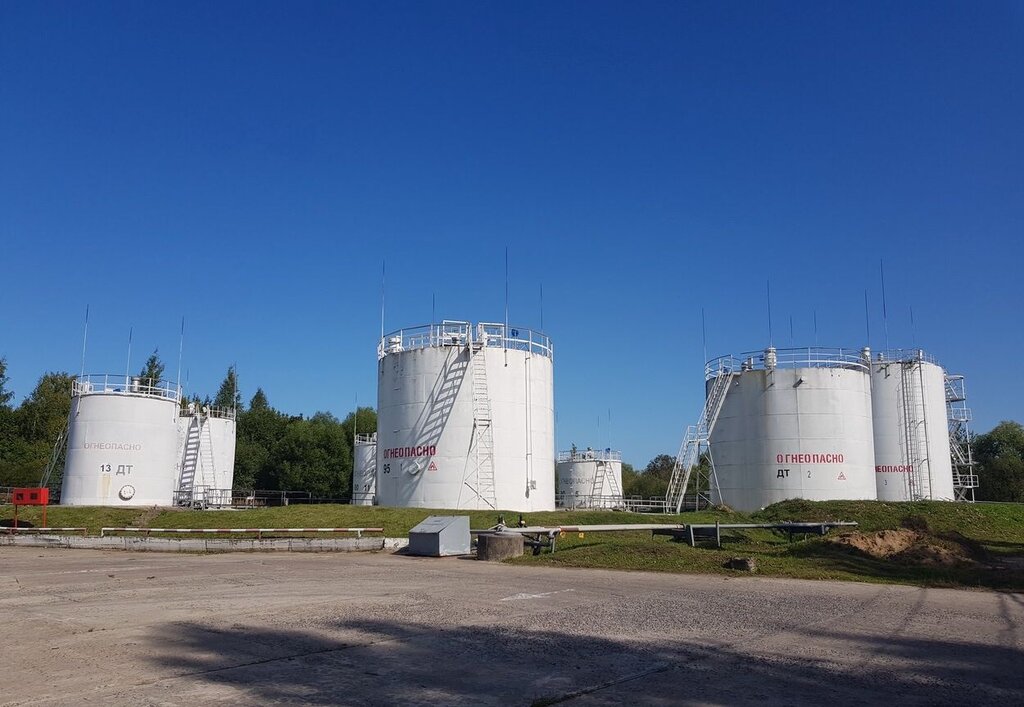 Petrol ürünleri üreticileri Киришинефтепродукт, Kirishi, foto
