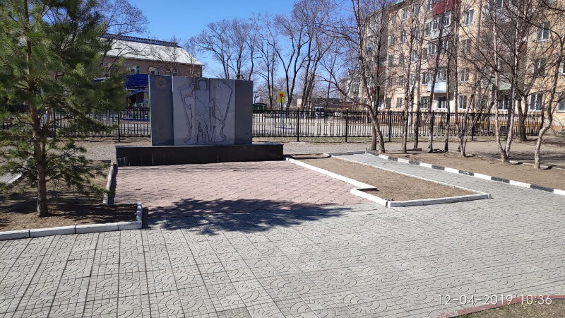 Anıt, heykel Памятник жителям пос. Доброполье, погибшим в годы Великой Отечественной войны, Ussuriysk, foto
