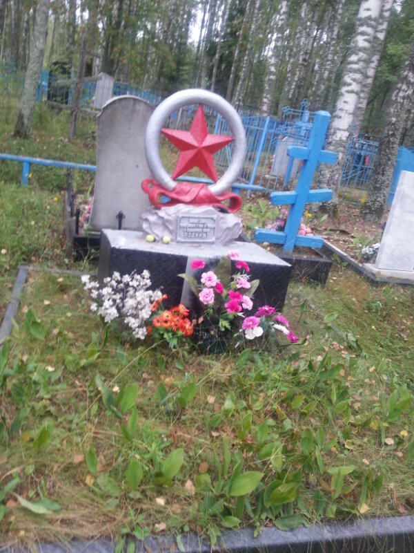 Anıt, heykel Братская могила, Kalujskaya oblastı, foto