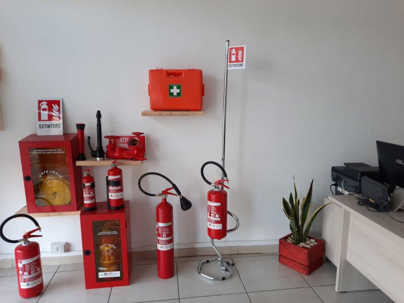 Giyim mağazası Bn Estintori, Calabria, foto