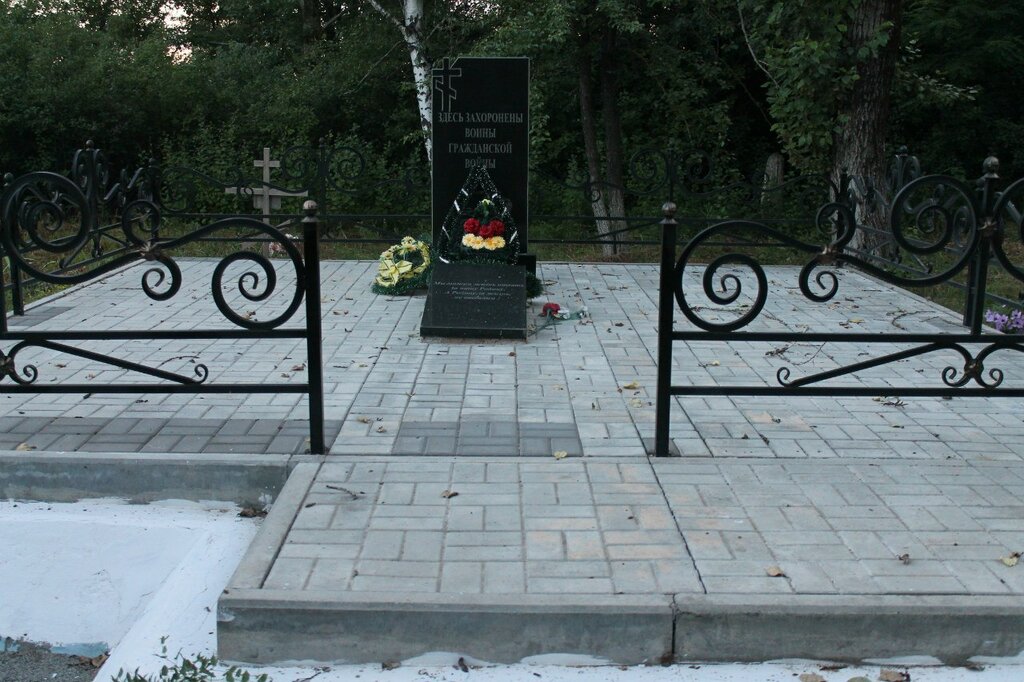 Anıt, heykel Воинам, погибшим в Гражданской войне, Voronejskaya oblastı, foto