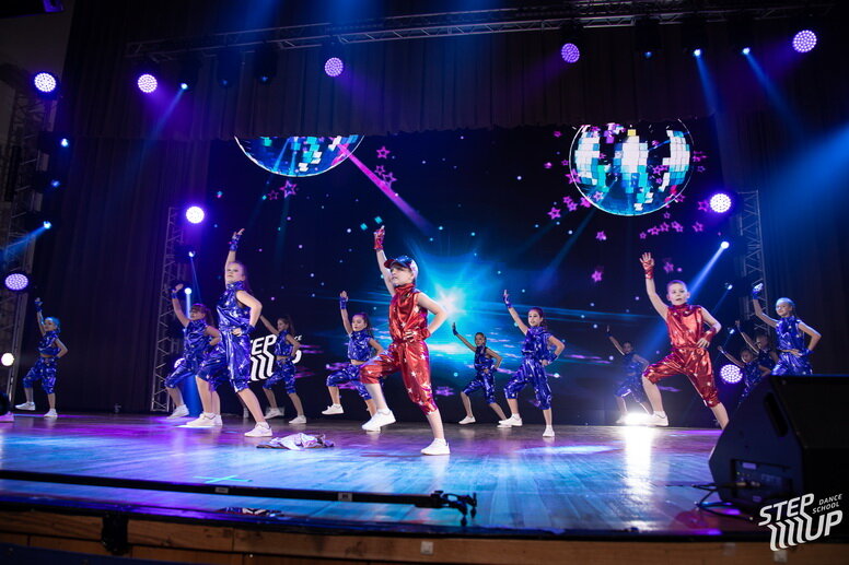 Dans okulları Step Up, Moskova, foto