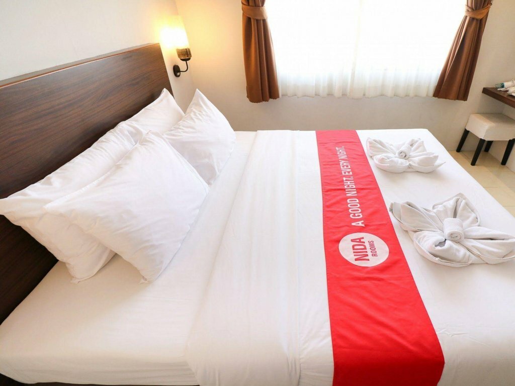 Otel Nida Rooms Bang Rak Emerald, Bangkok, foto