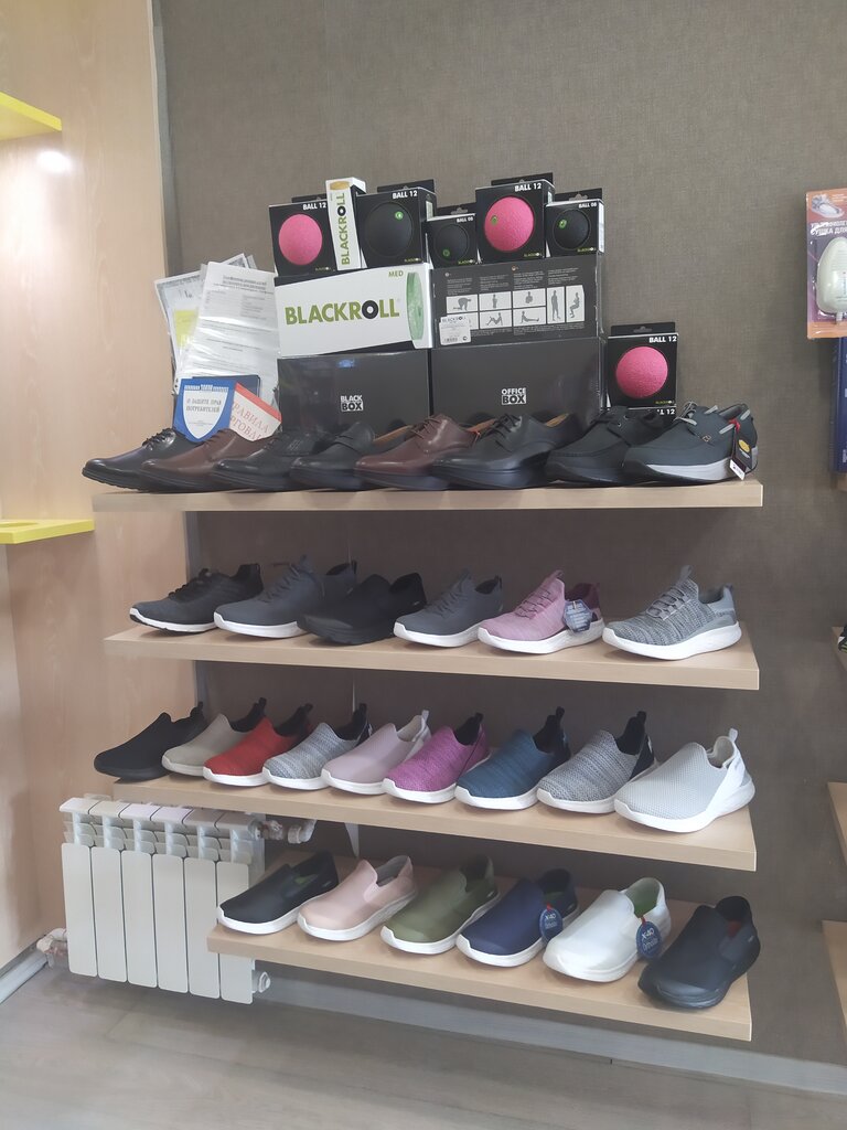 Ayakkabı mağazaları Mbt physiological footwear, Moskova, foto