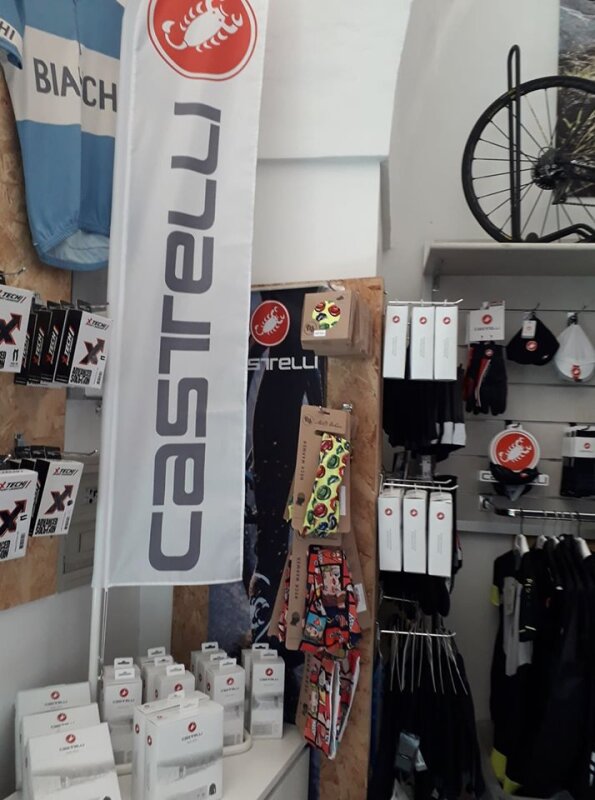 Bisiklet mağazaları Ciclisport2000 di Vestita Ciro, Puglia, foto