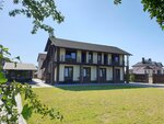 Apart39 Villa Lux in Yantarny (Ozyornaya ulitsa No:11, posyolok gorodskogo tipa Yantarny), otel  Kaliningradskaya oblastından