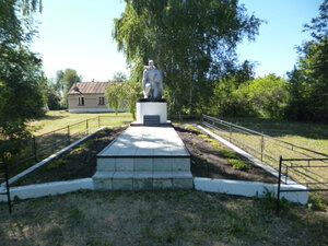 Павшим в годы Великой Отечественной войны (Penza Region, Bekovskiy District, selo Moshki), anıt, heykel  Penzenskaya oblastından