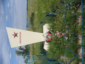 Братская могила (Saratov Region, Volskiy rayon, reka Bagay), anıt, heykel  Saratovskaya oblastından