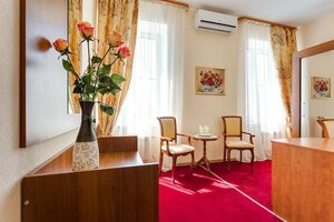 Na Mirnom (ulitsa Michurina No:64В), otel  Obninsk'ten